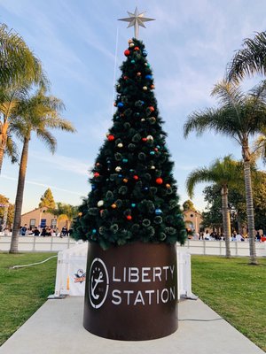 LIBERTY STATION NTC PARK - 517 Photos & 145 Reviews - Parks - 2455 ...