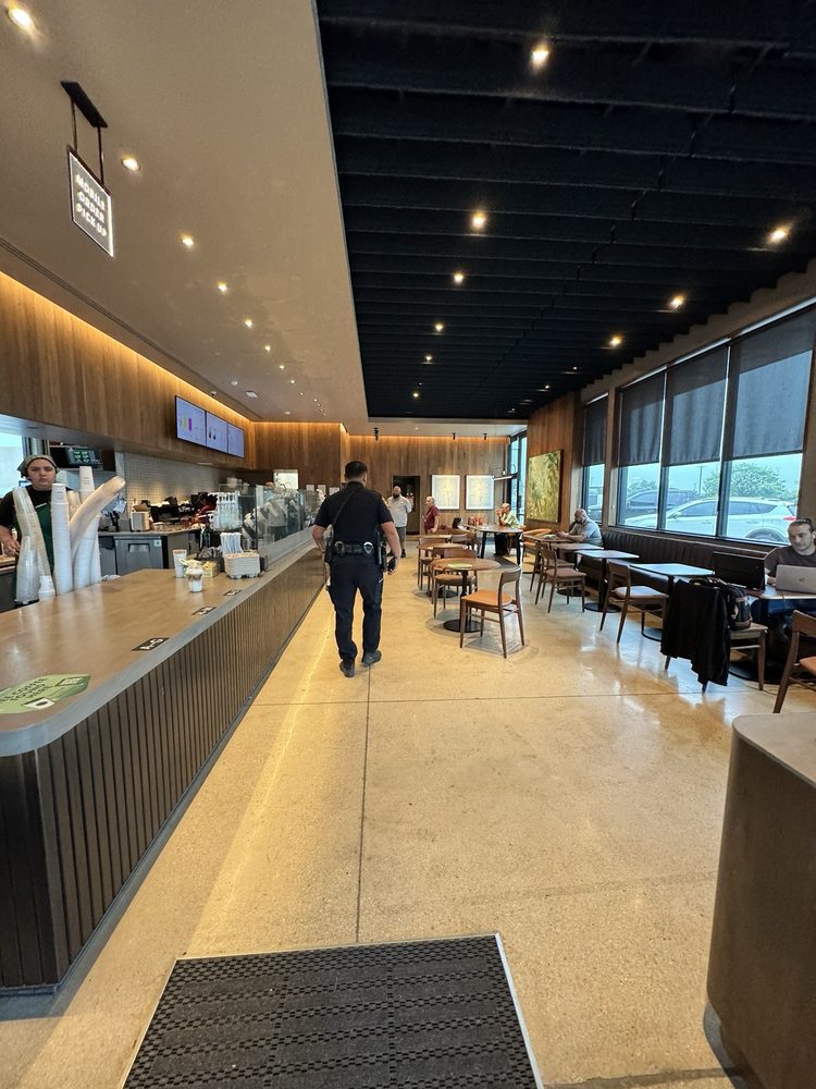 STARBUCKS - Updated November 2024 - 13 Photos - 7506 S Zarzamora St ...