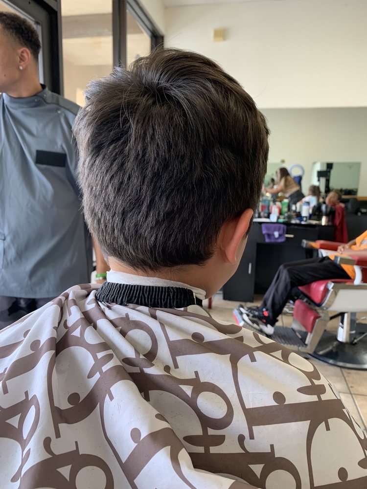 GOOD TIMES BARBERSHOP - Updated December 2025 - 92 Photos & 22 Reviews ...