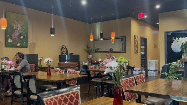 THAWAN THAI CUISINE - 155 Photos & 151 Reviews - 215 34th Ave SW ...