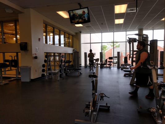 SKYLINE FITNESS CENTER - Updated September 2025 - 10 Photos - 4651 ...