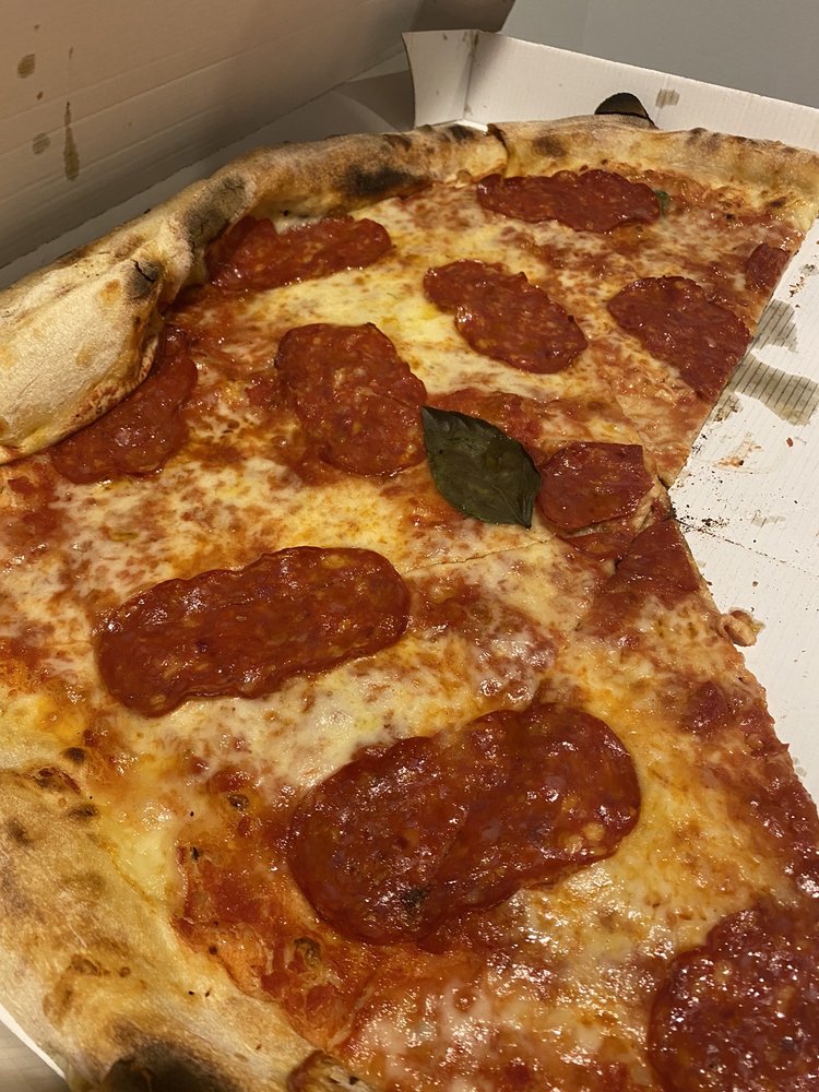 PIZZA CIRCUS - Updated May 2026 - 30 Photos & 38 Reviews - Carrer Nou ...