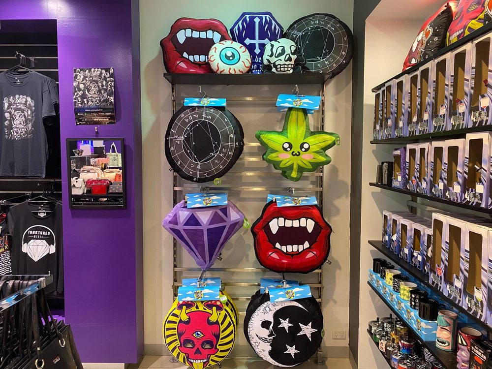 OFF YA TREE - Updated April 2024 - 19 Photos - Shop K003, Preston ...