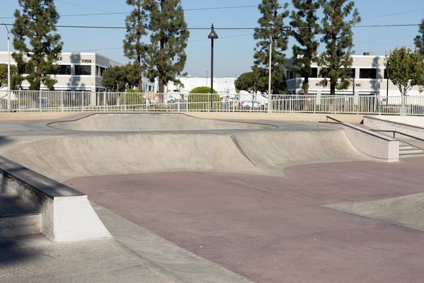 PARAMOUNT SKATE PARK - Updated July 2025 - 15100-15130 Illinois Ave ...