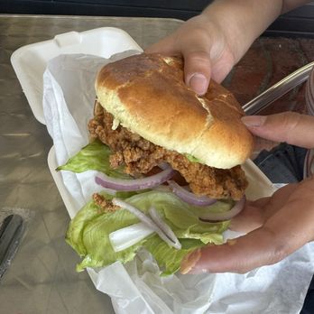 SIDE CHICK - Updated October 2025 - 291 Photos & 281 Reviews - 5075 ...