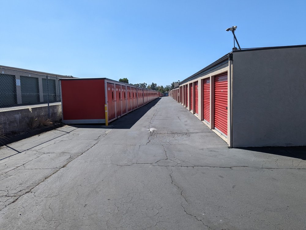 ROCKET SELF STORAGE - Updated September 2025 - 16 Photos - 539 Olive ...
