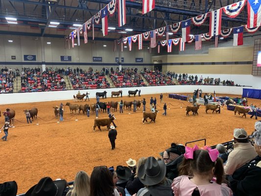 WILL ROGERS COLISEUM - Updated February 2025 - 15 Photos - 1 Amon ...