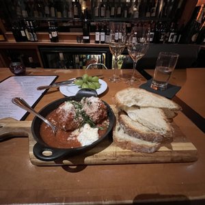 CRÚ FOOD & WINE BAR 【320 Photos & 350 Reviews】 11410 Century Oaks Ter ...