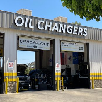 Oil changers and car wash store