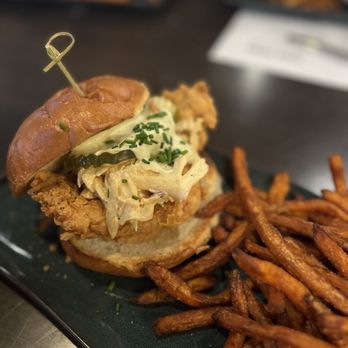 SOUTHERN SOCIAL - Updated July 2024 - 111 Photos & 69 Reviews - 1424 ...