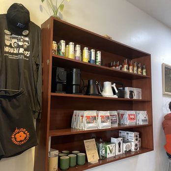 HOUSE ROOTS COFFEE - Updated June 2024 - 798 Photos & 793 Reviews ...