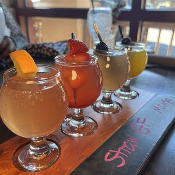 NEW RIVER TAPHOUSE - Updated June 2025 - 1034 Photos & 566 Reviews ...