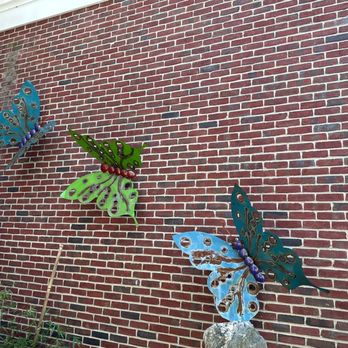 THE SMITHTOWN LIBRARY - Updated October 2025 - 15 Photos - 1 N Country ...