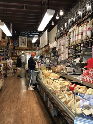 MOLINARI DELICATESSEN - 1046 Photos & 1238 Reviews - Delis - 373 ...