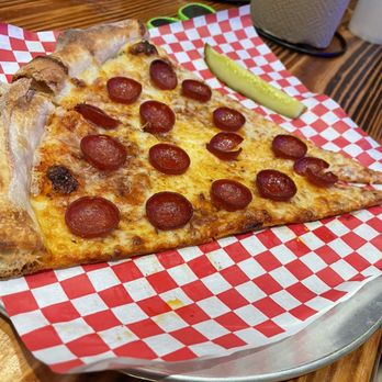 THE HEIGHTS PIZZERIA AND DRAFTHOUSE - Updated June 2024 - 21 Photos ...