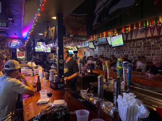 PEANUTS RESTAURANT & LOUNGE - Updated September 2025 - 36 Photos & 51 ...