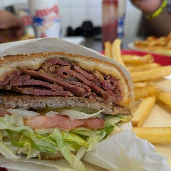 TAM’S BURGERS - Updated December 2025 - 104 Photos & 128 Reviews - 1201 ...