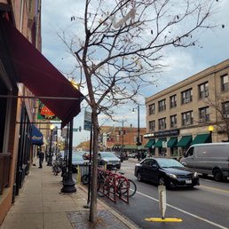 HOPLEAF BAR - Updated October 2025 - 1274 Photos & 2381 Reviews - 5148 ...