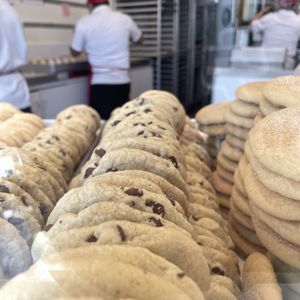 DIDDY RIESE COOKIES - 3271 Photos & 5797 Reviews - 926 Broxton Ave, Los ...