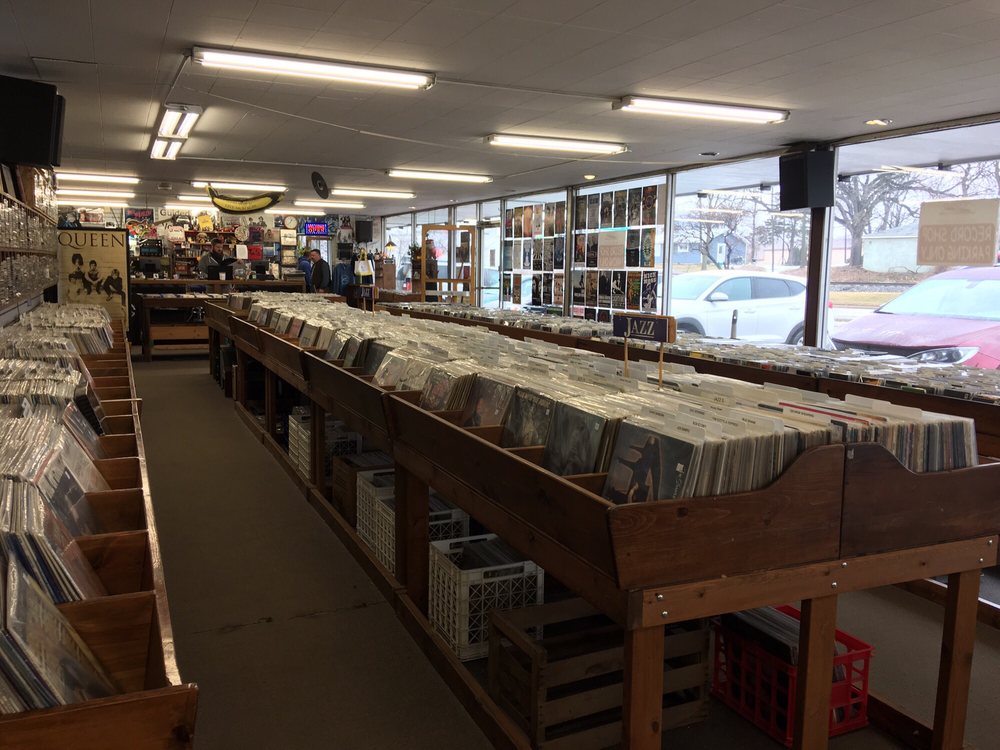 THE CORNER RECORD SHOP - 12 Photos & 31 Reviews - 2982 28th St SW ...