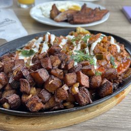 BRAMBLE - 3 SIRENS RESTAURANT GROUP - Updated July 2025 - 328 Photos ...