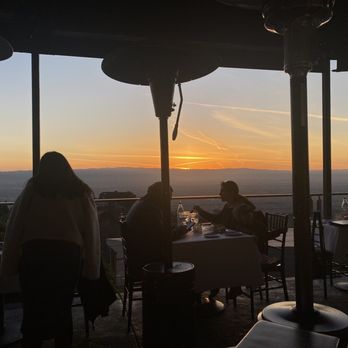 THE GRANDVIEW RESTAURANT - Updated June 2024 - 4409 Photos & 2011 ...