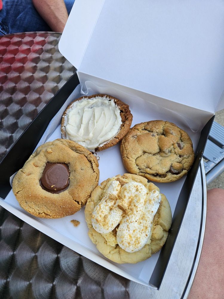 CRAVE - Updated May 2026 - 103 Photos & 44 Reviews - 11649 Maple St ...