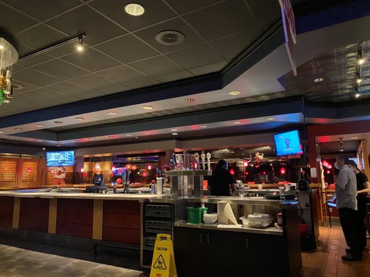 RED ROBIN GOURMET BURGERS AND BREWS - Updated August 2024 - 467 Photos ...