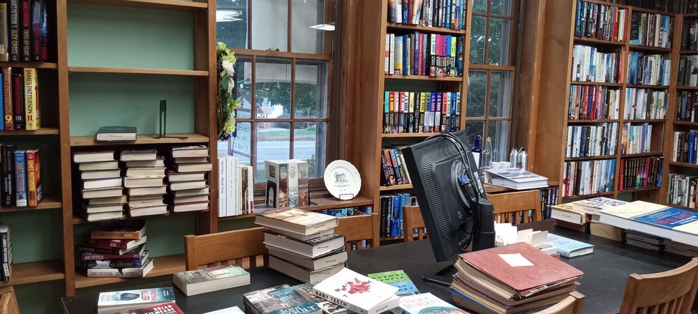 BROAD BROOK LIBRARY - Updated July 2025 - 26 Photos - 78 Main St, Broad ...