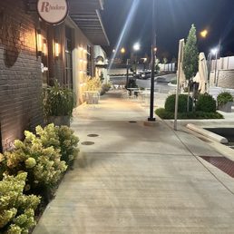 TRUSS CRAFTED FOOD & DRINK - Updated July 2025 - 61 Photos & 47 Reviews ...