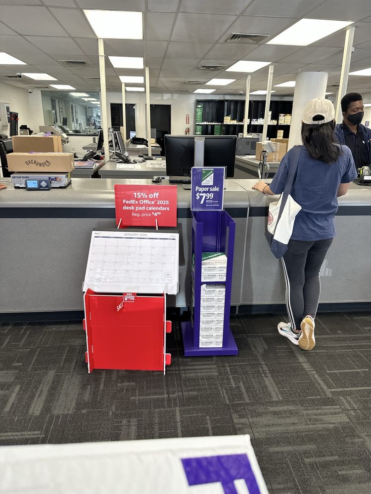 FEDEX OFFICE PRINT & SHIP CENTER - Updated February 2025 - 31 Photos ...