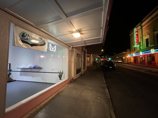 CHILLVILLE - Updated January 2026 - 46 Photos & 53 Reviews - 13 Haili ...