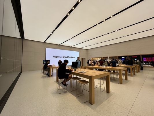 APPLE IRVINE SPECTRUM CENTER - Updated April 2026 - 249 Photos & 801 ...