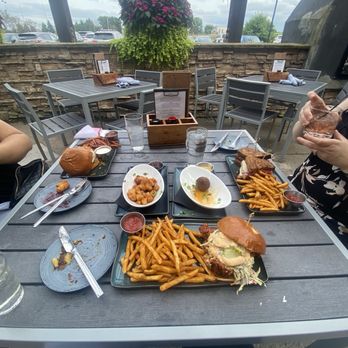 SOUTHERN SOCIAL - Updated September 2025 - 217 Photos & 140 Reviews ...