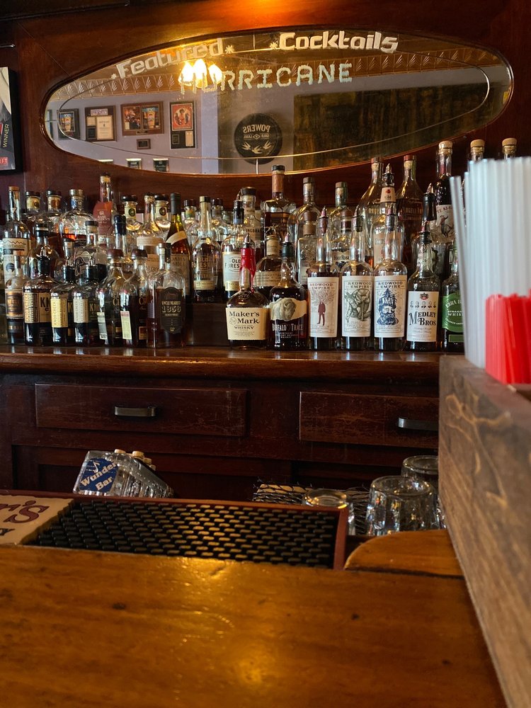 THE FAMOUS BAR - Updated May 2025 - 93 Photos & 77 Reviews - 5213 ...