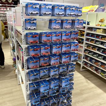 MINISO - Updated October 2025 - 85 Photos & 26 Reviews - 5417 Balboa ...