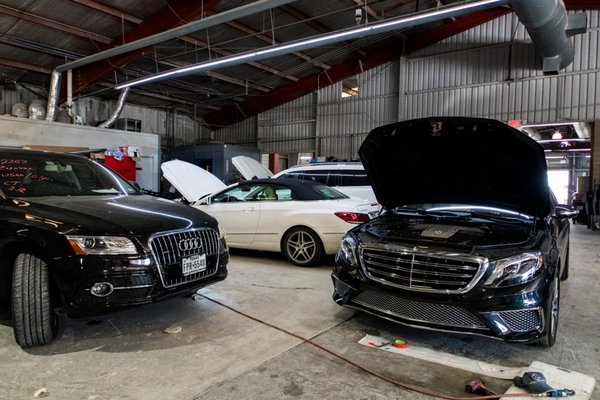 RIVER OAKS PAINT & BODY SHOP - Updated December 2025 - 14 Photos & 72 ...