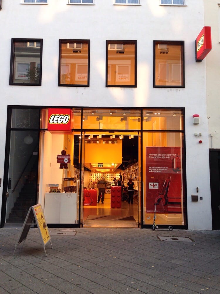 LEGO STORE - Updated December 2025 - 11 Photos - Breite Gasse 39 ...