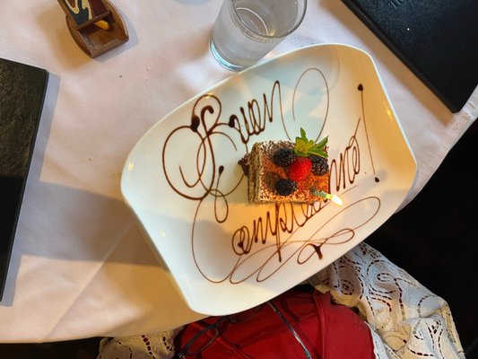 TRE LUNE - Updated September 2025 - 468 Photos & 419 Reviews - 1151 ...