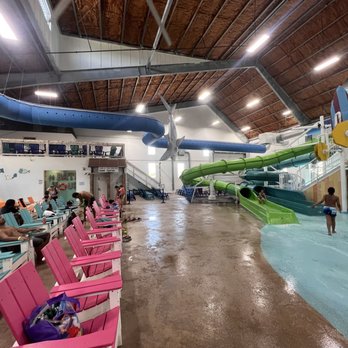 SPLASH SHACK - Updated April 2025 - 75 Photos & 92 Reviews - 1801 ...