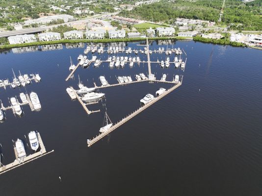 SAFE HARBOR HARBORAGE YACHT CLUB - Updated June 2026 - 31 Photos & 16 ...