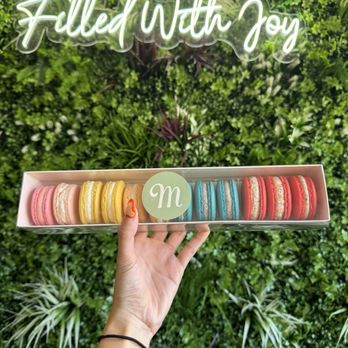 MACADONS - Updated April 2025 - 785 Photos & 412 Reviews - 826 S 3rd St ...