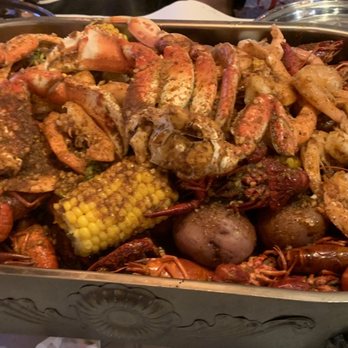 RED HOOK - Updated February 2025 - 58 Photos & 77 Reviews - 2844 New ...