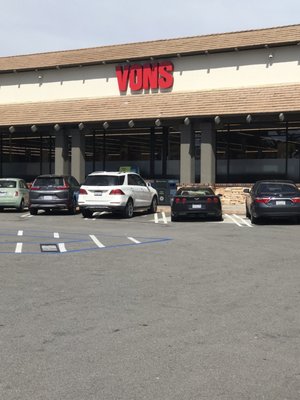 VONS - Updated December 2024 - 82 Photos & 142 Reviews - 155 California ...