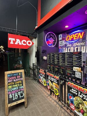 THE WAVES TACO CLUB - Updated May 2025 - 362 Photos & 299 Reviews - 916 ...