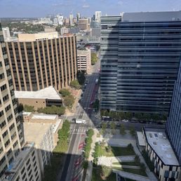 THE HEADLINERS CLUB - Updated July 2025 - 64 Photos & 18 Reviews - 221 ...