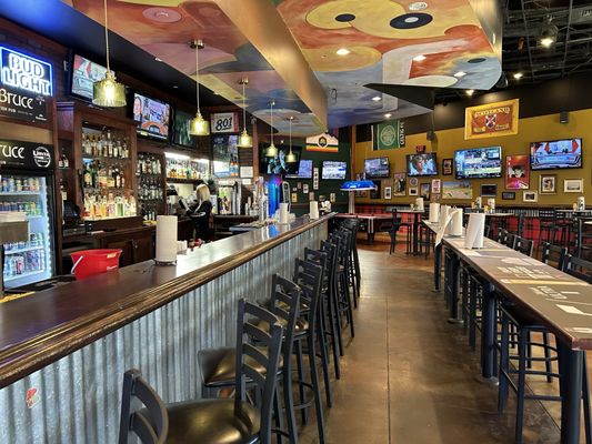 THE BRUCE SCOTTISH PUB - Updated October 2024 - 15 Photos & 13 Reviews ...