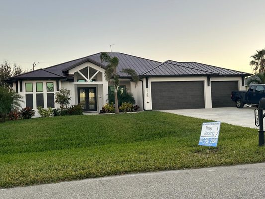 TRUST ROOFING - Updated October 2025 - 64 Photos & 14 Reviews - 2322 ...