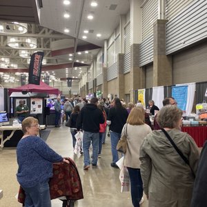 ALLEN COUNTY WAR MEMORIAL COLISEUM - 37 Photos & 25 Reviews - 4000 ...