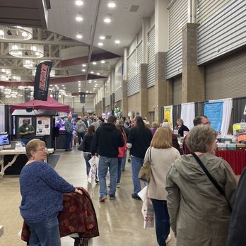 ALLEN COUNTY WAR MEMORIAL COLISEUM - Updated August 2025 - 40 Photos ...